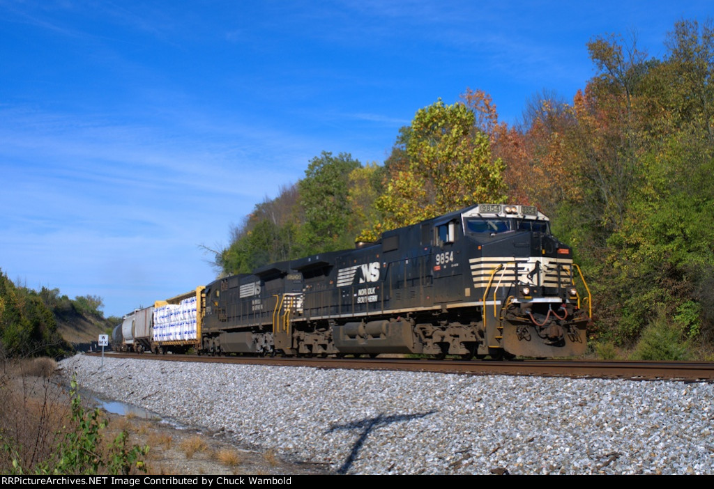 NS 9854 - Westbound in Miamisburg Ohio